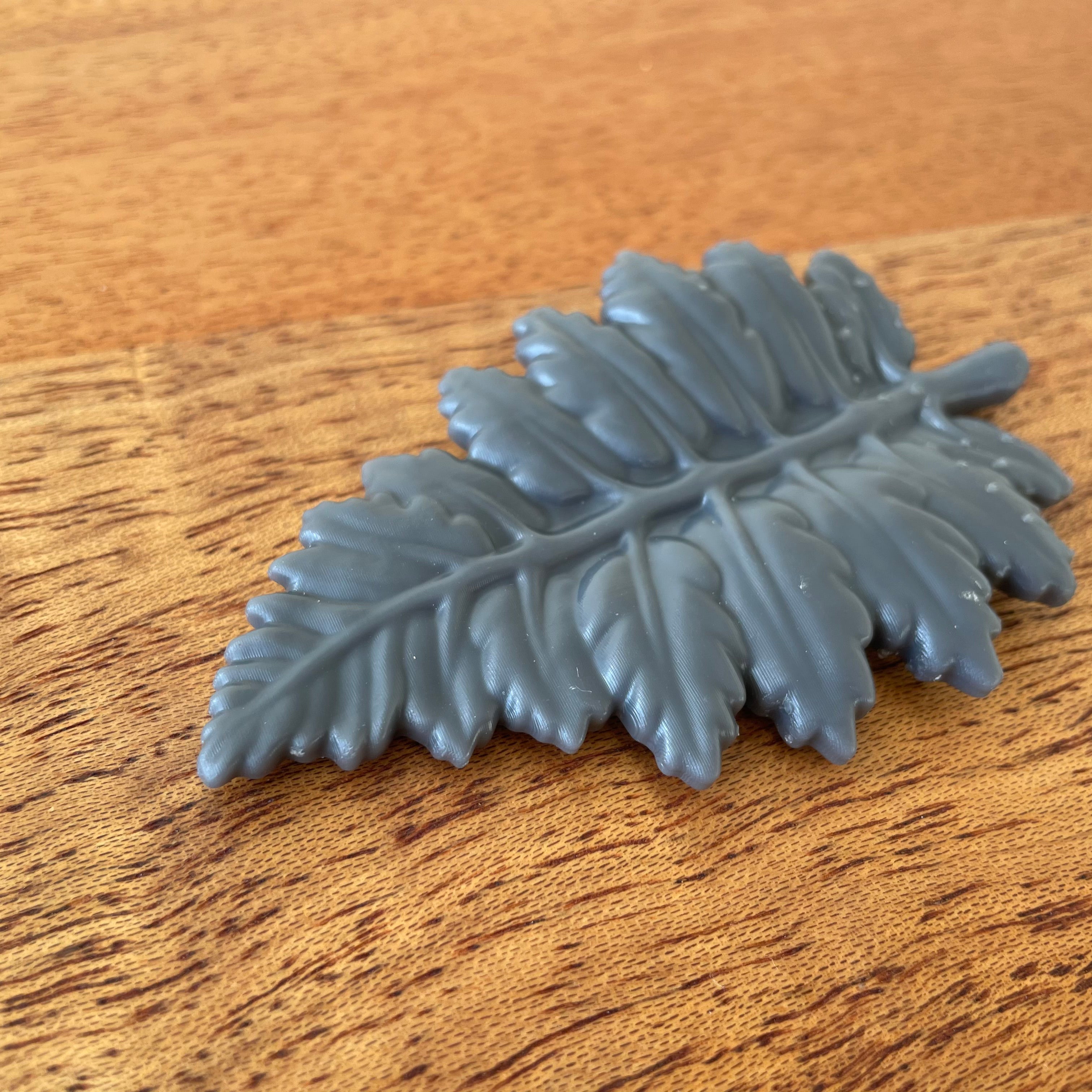 Pleo Leaf: 3D Printed – Aibo Accessories